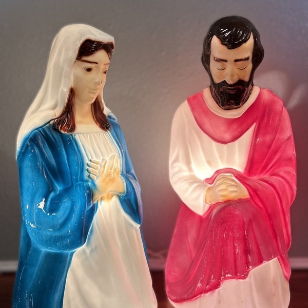 Plastic Nativity - Etsy
