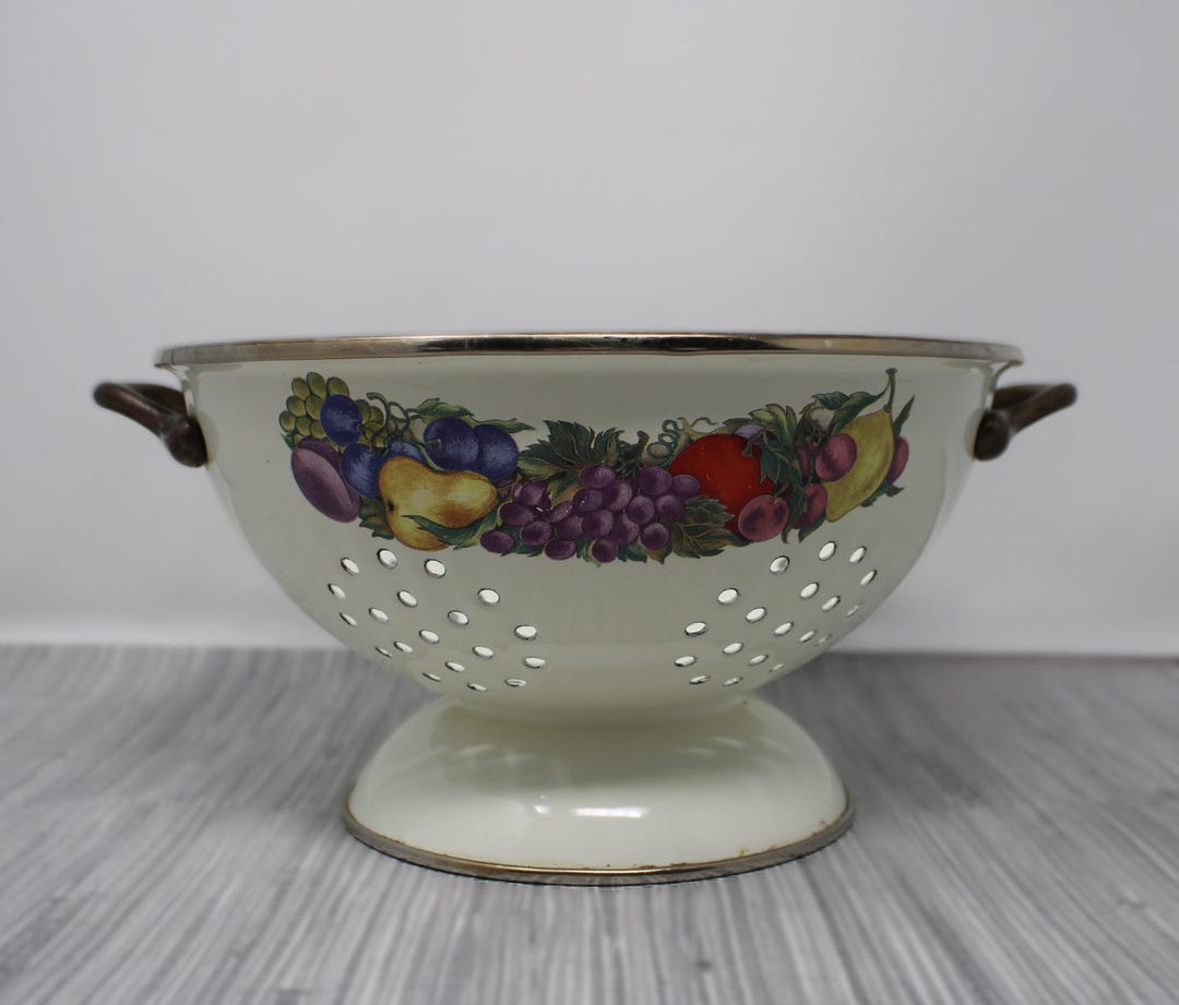 Vintage Cornucopia Enamelware Colander - Made in Japan - Vintage Fruit ...