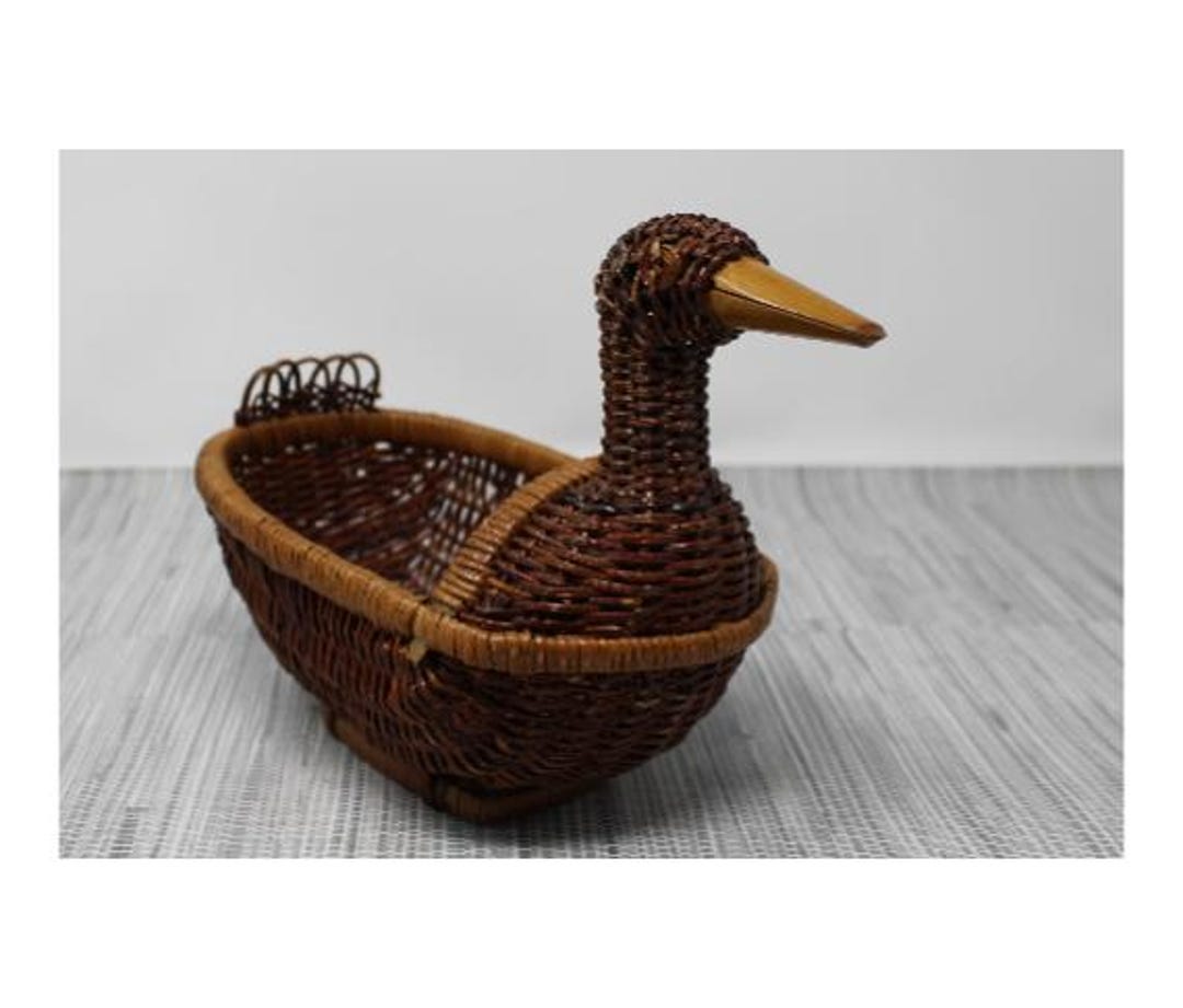 Vintage Wicker Rattan Wood Duck Basket - MCM Woven Wicker Duck Basket ...
