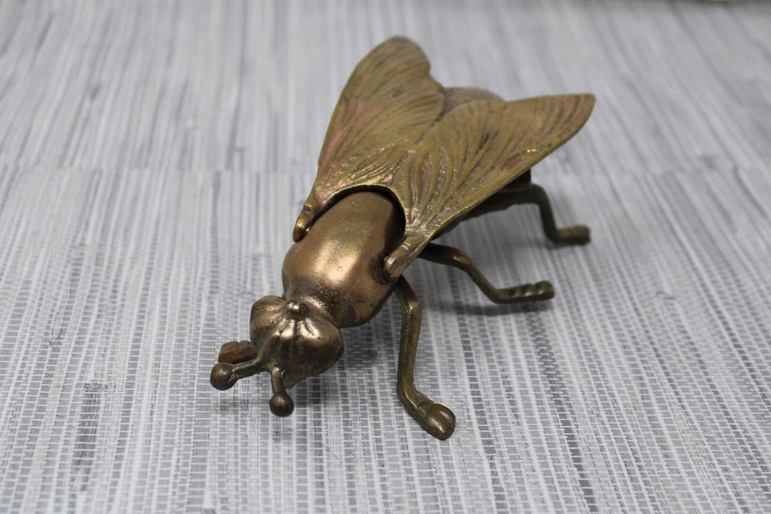 Vintage Cast Bronze or Brass Fly Ashtray With Attached Wings Lid ...