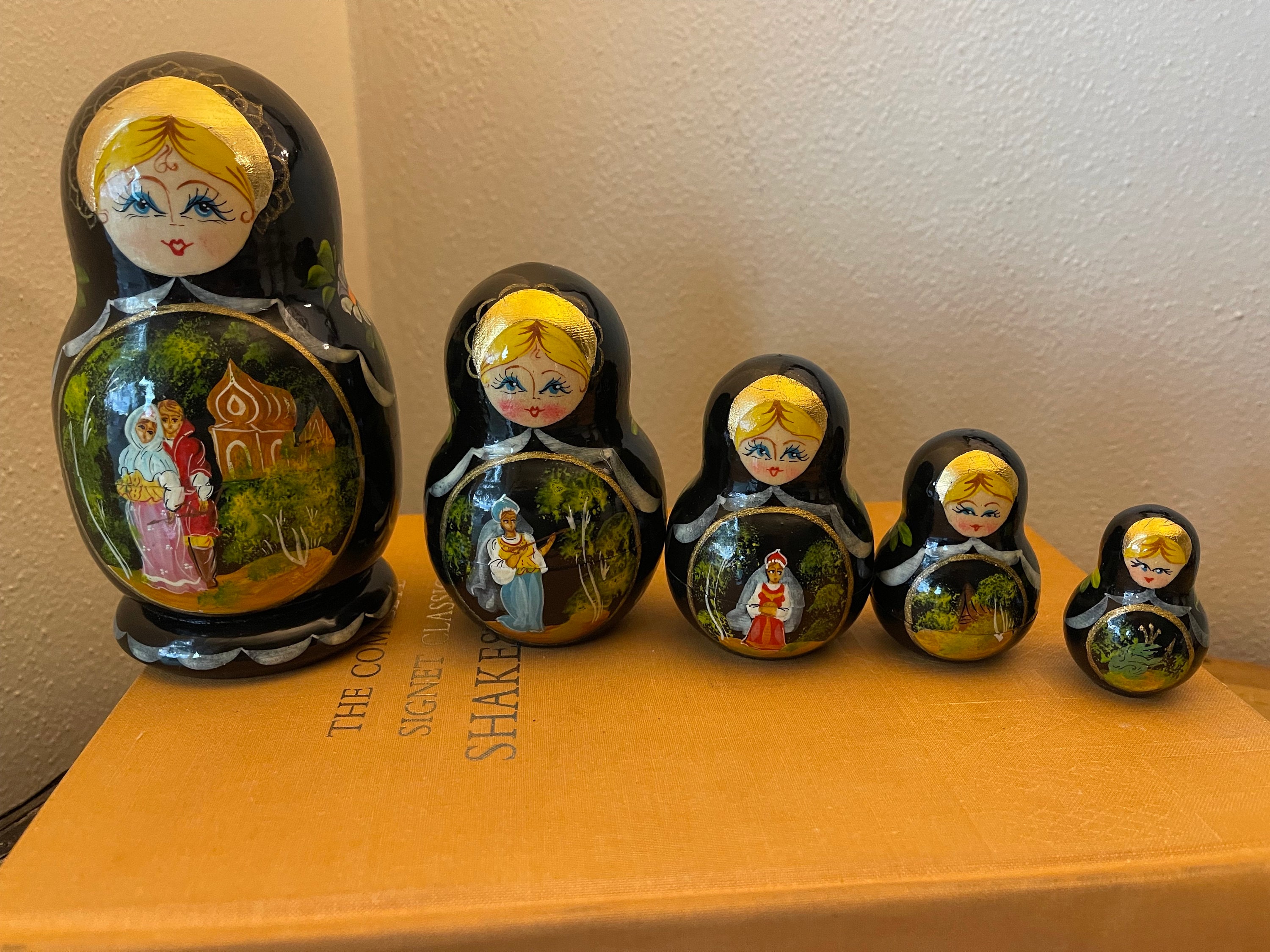 Vintage Collectilble Russian Matryoshka Nesting Dolls Set of - Etsy