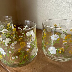 Vintage Luminarc Wildflower Printed Juice or Water Glasses | Set of 4 ...