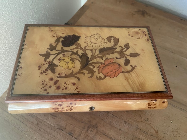 Vintage Reuge Jewelry Music Box Marquetry Sorrento Style Walnut Wood ...
