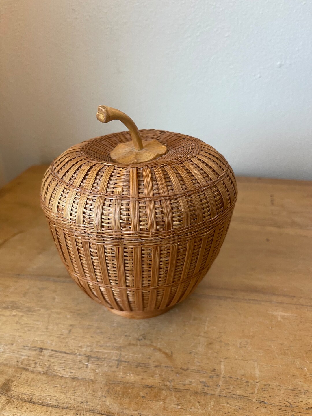 Vintage Boho Rattan Wicker Small Apple Basket With Lid | Handmade ...