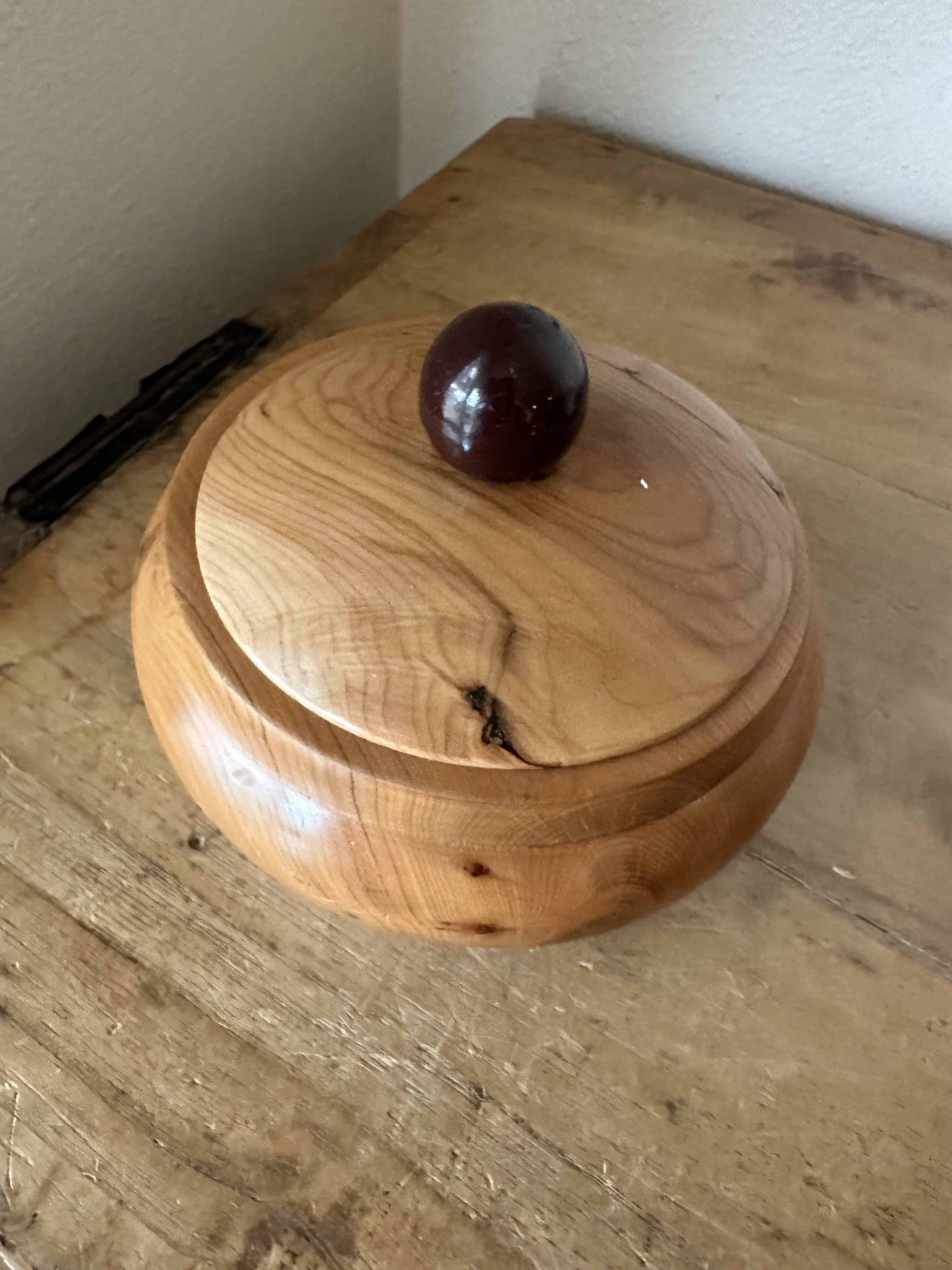 Vintage Hand Turned Live Edge Wood Round Box Box With Lid - Etsy