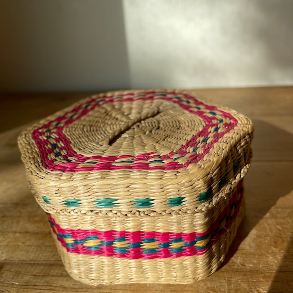 Small Basket With Lid - Etsy
