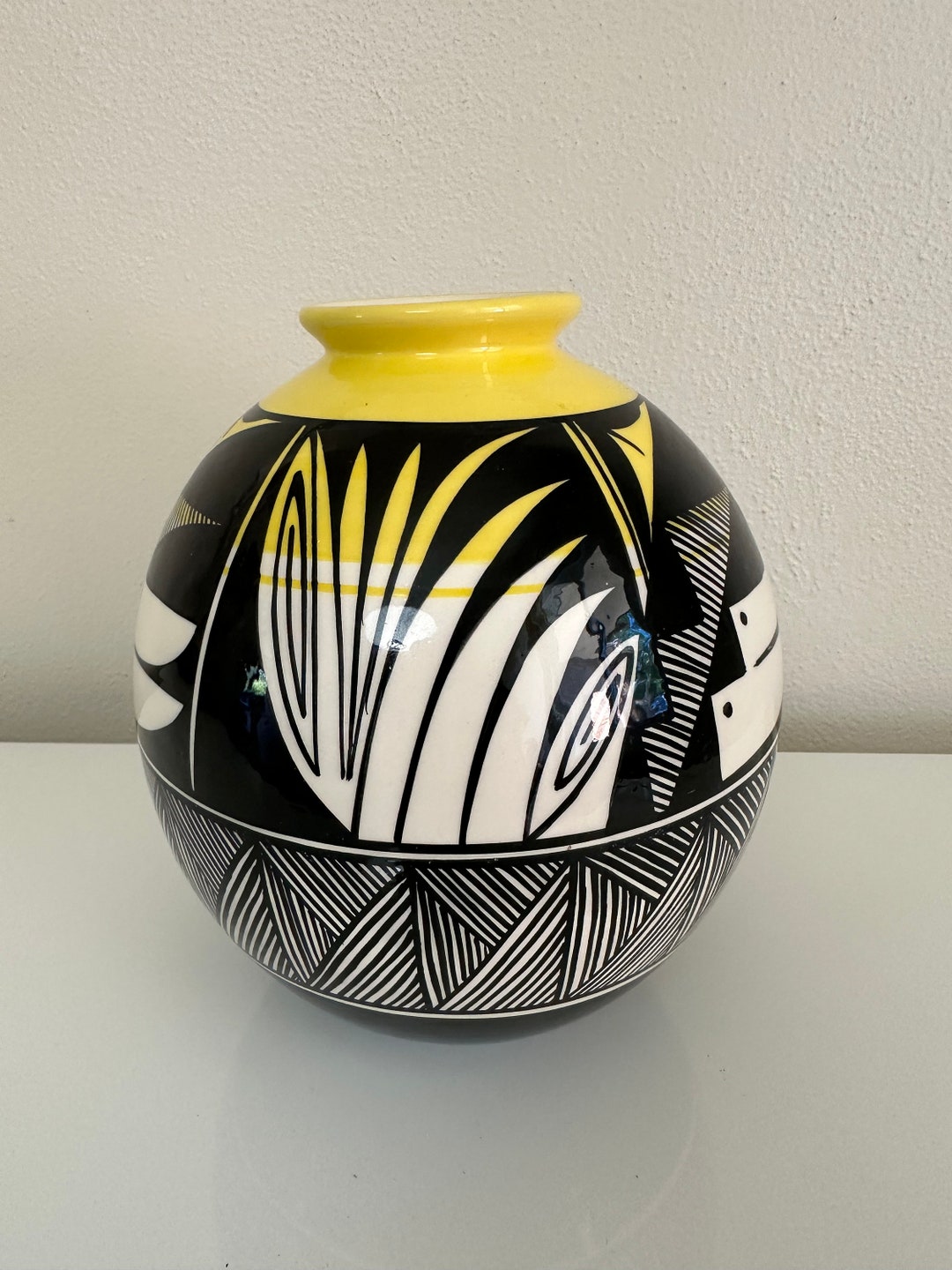 Stunning Vintage Native Ute Mountain Hand Painted Pottery Vase Artist ...