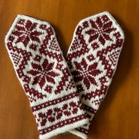 Traditional Newfoundland Mittens - Hand Knit-adult - Magenta/white ...