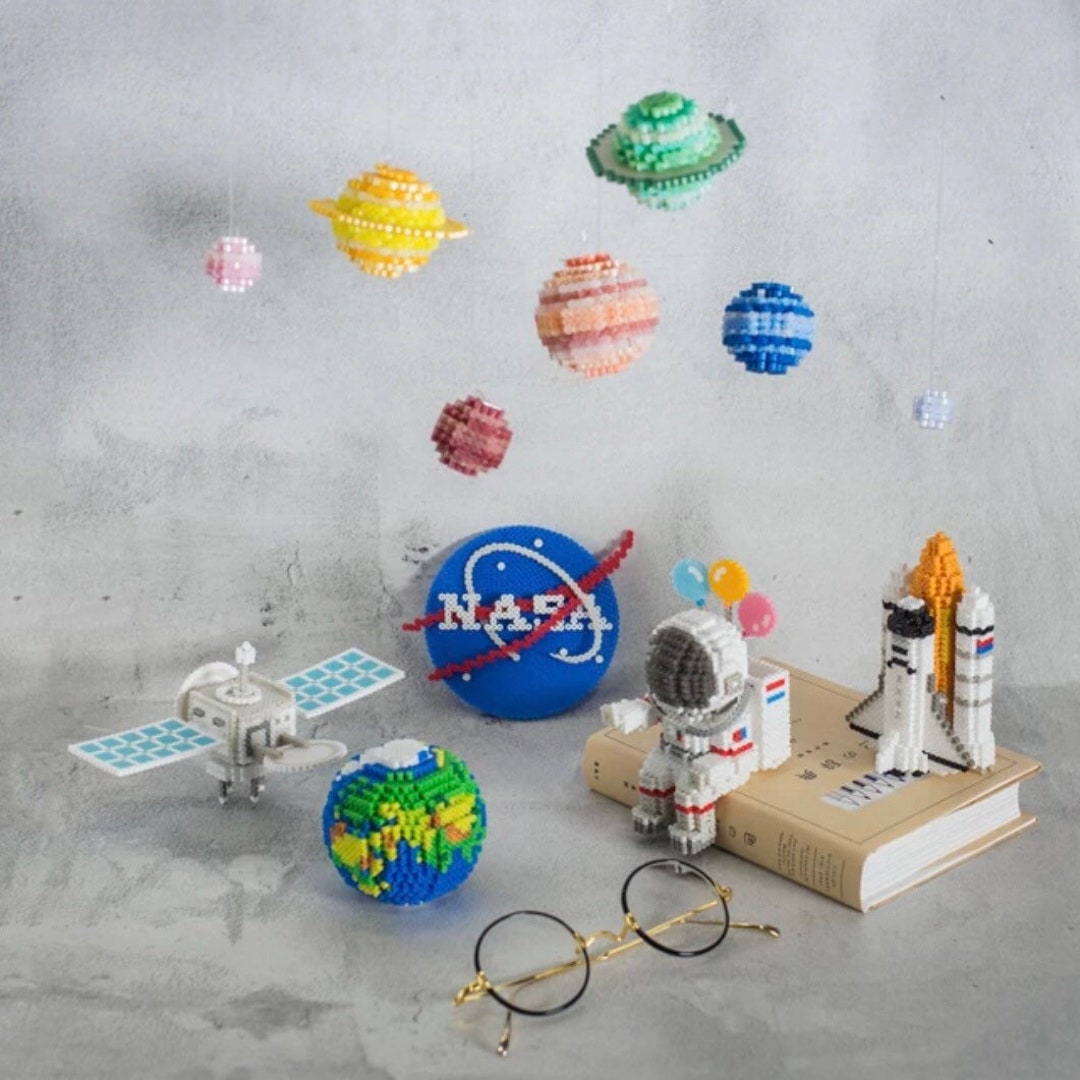 Bundle Set - NASA Space Astronaut Planet Earth Satellite Rocket 3D ...