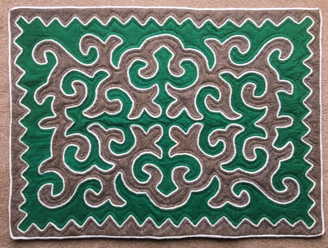 Kyrgyz Shyrdak Rug 96 X 70cm / 3ft 2in X 2ft 3.5in 100% Wool - Etsy