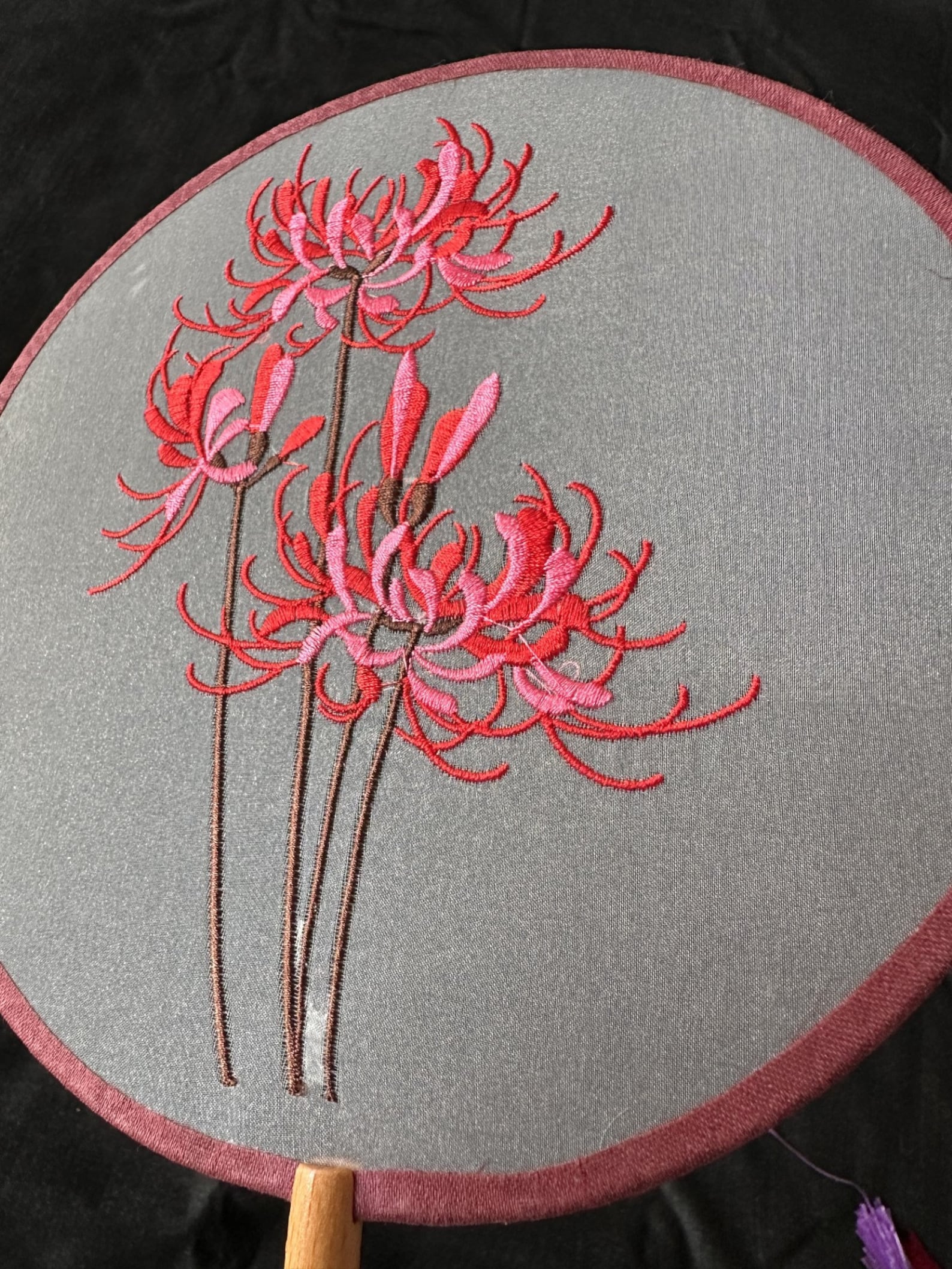Handcrafted Chinese Traditional Embroidered Fan / Translucent Silk Fan ...