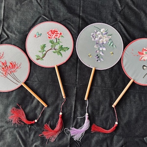 Handcrafted Chinese Traditional Embroidered Fan / Translucent Silk Fan ...