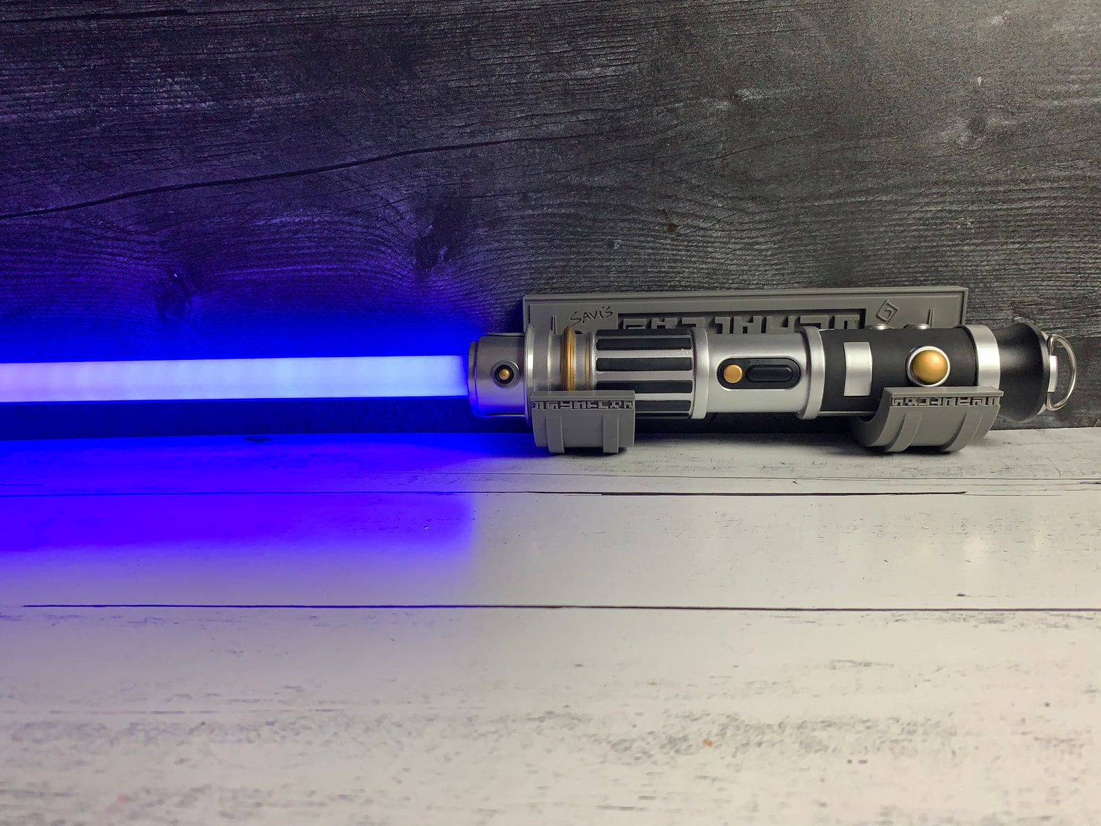 Savi's Lightsaber Wall Mount Display Rack peace/justice - Etsy