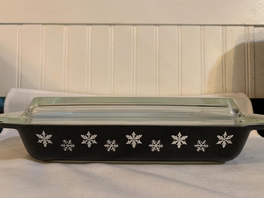 Pyrex Black Snowflakr Space Saver - Etsy