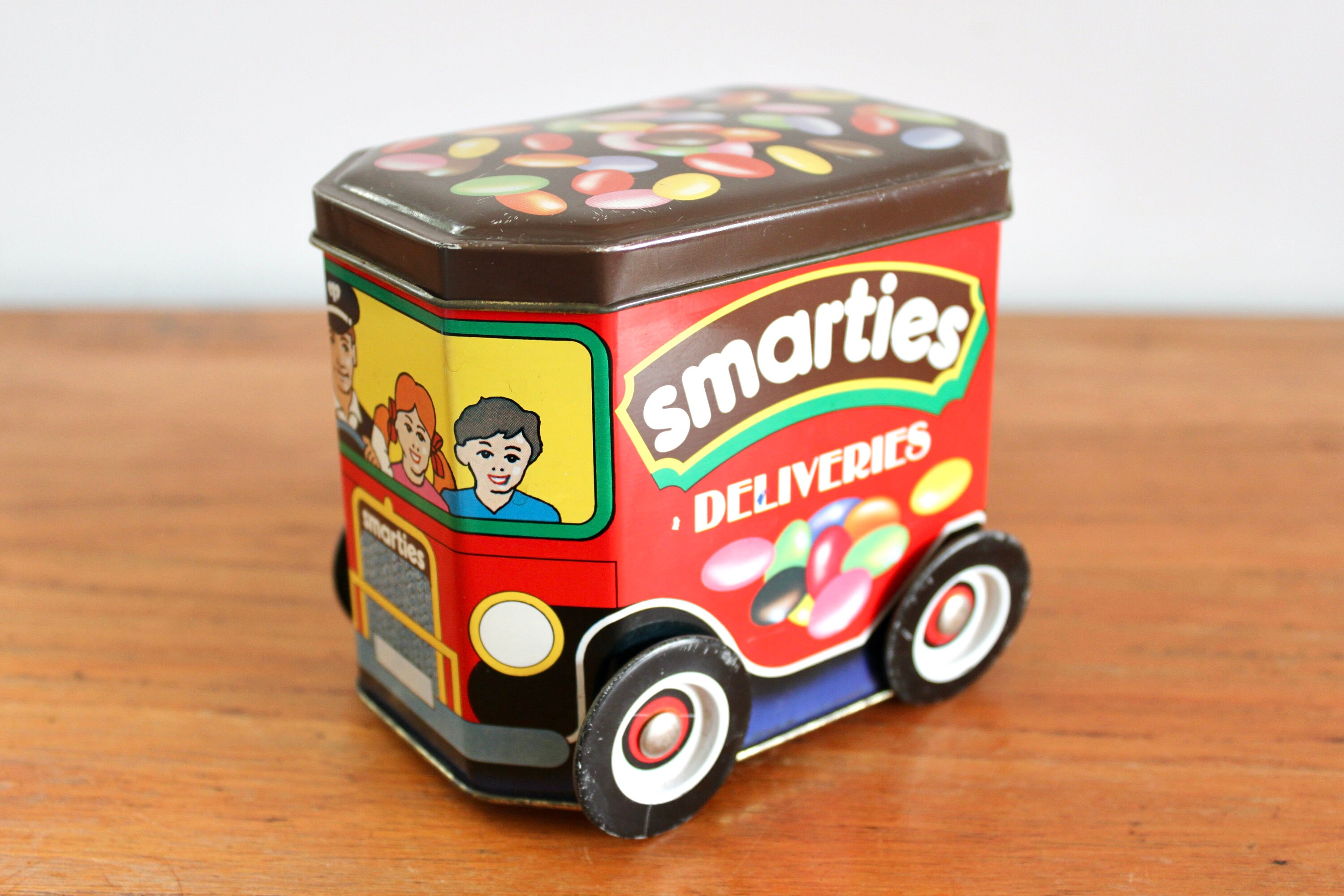 Vintage Smarties Logo