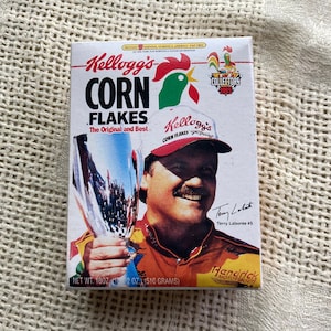 1 - 1995 Jeff Gordon and Terry Labonte Kellogg's Frosted Mini-wheats ...