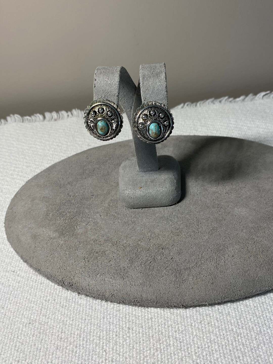 Vintage Indian Treasures Faux Turquoise Sarah Coventry Clip on Earrings ...