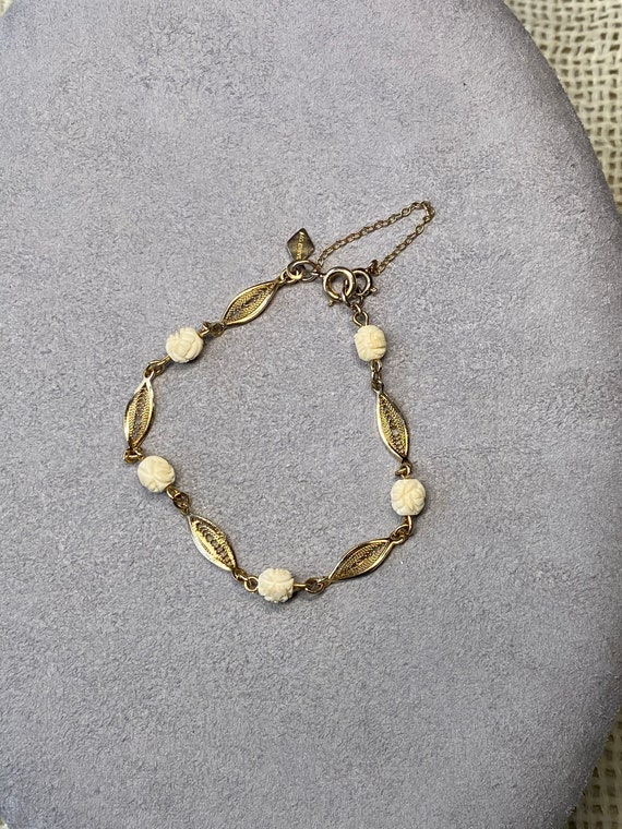 Signed Sarah Coventry Vintage Carved Rose and Gold To… - Gem