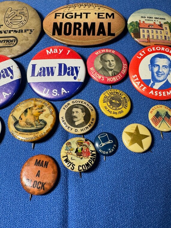 16 Assorted Vintage Political Pins/Buttons - Gem