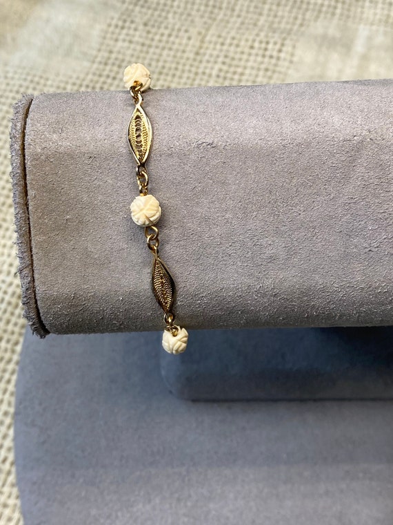 Signed Sarah Coventry Vintage Carved Rose and Gold To… - Gem