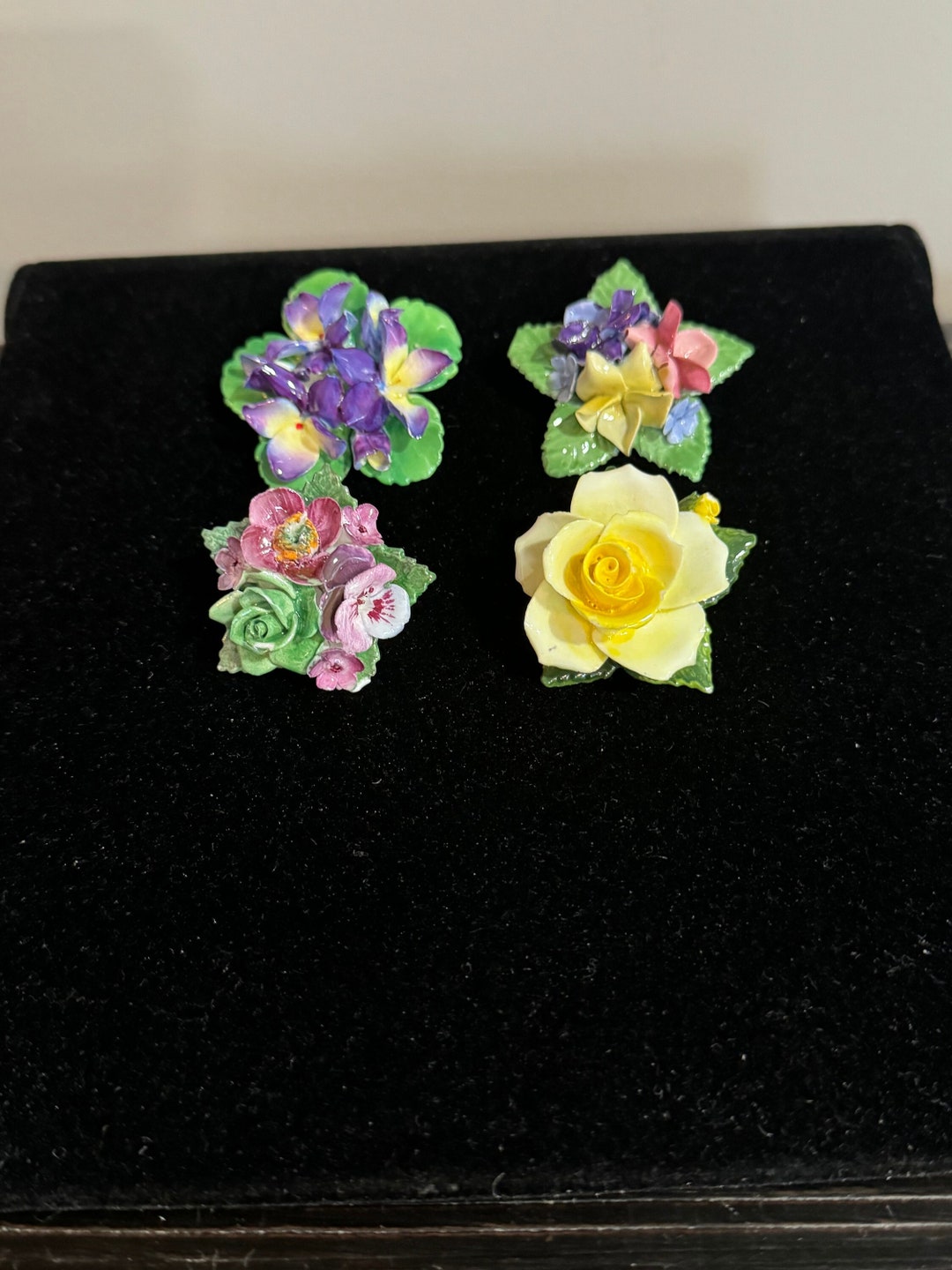 4 Vintage Bone China Flower Brooches - Etsy