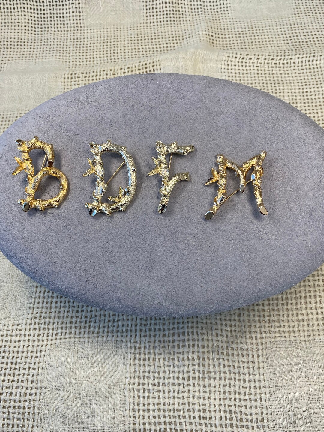 Signed Sarah Coventry Gold Tone Textured Initial Monogramed Brooches - Etsy