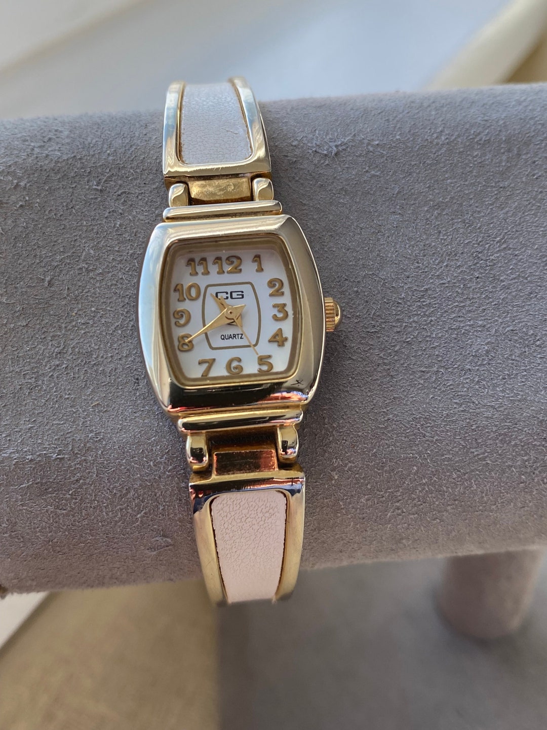 Vintage CG Quartz Gold Tone Ladies Watch - Etsy