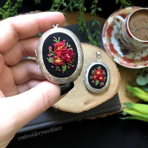 Hand Embroidered Locket Necklace With Photo,red Bouquet Embroidery ...
