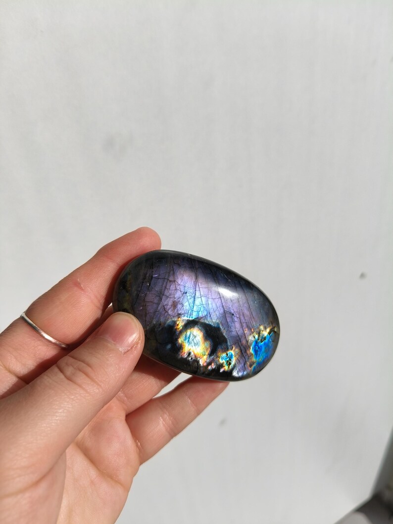 Purple Labradorite Pebble - Stone of Intuitive Protection - 76g - Etsy