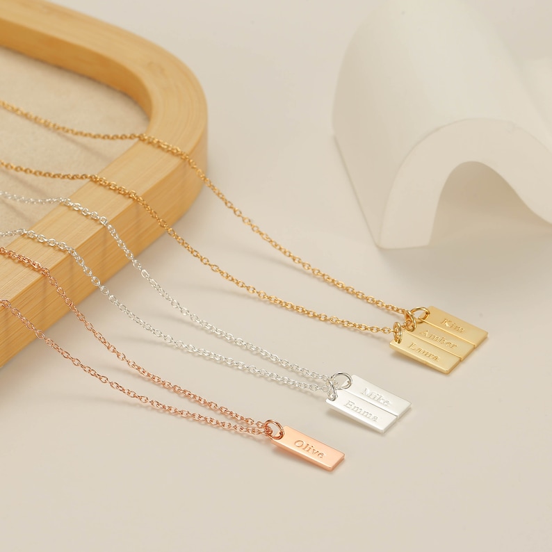 Family Kids Name Tag Necklace, Custom Dainty Engraved Nameplate ...