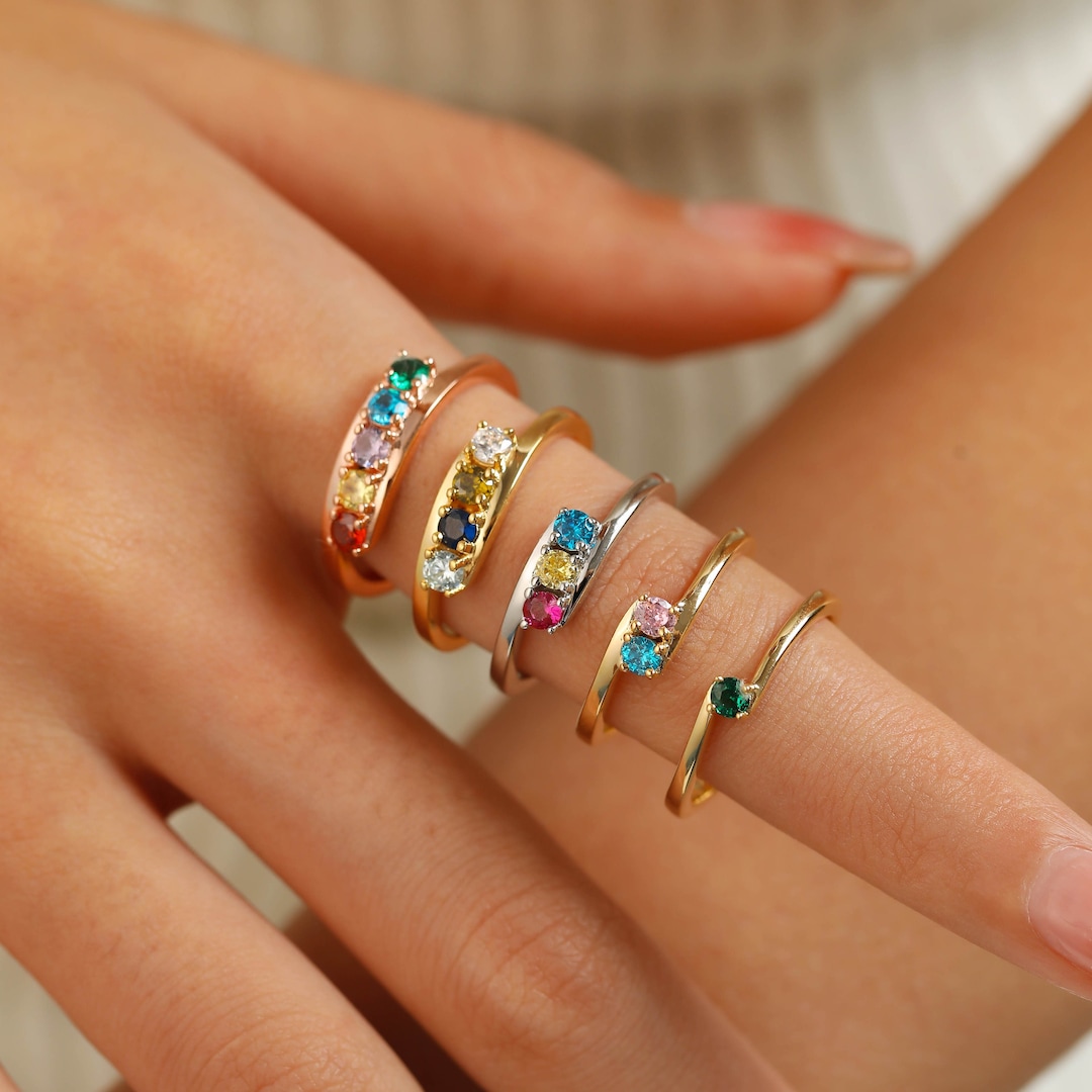 Spiral Dainty Birthstone Ring, Round Family Birthstone, Mother Grandma ...