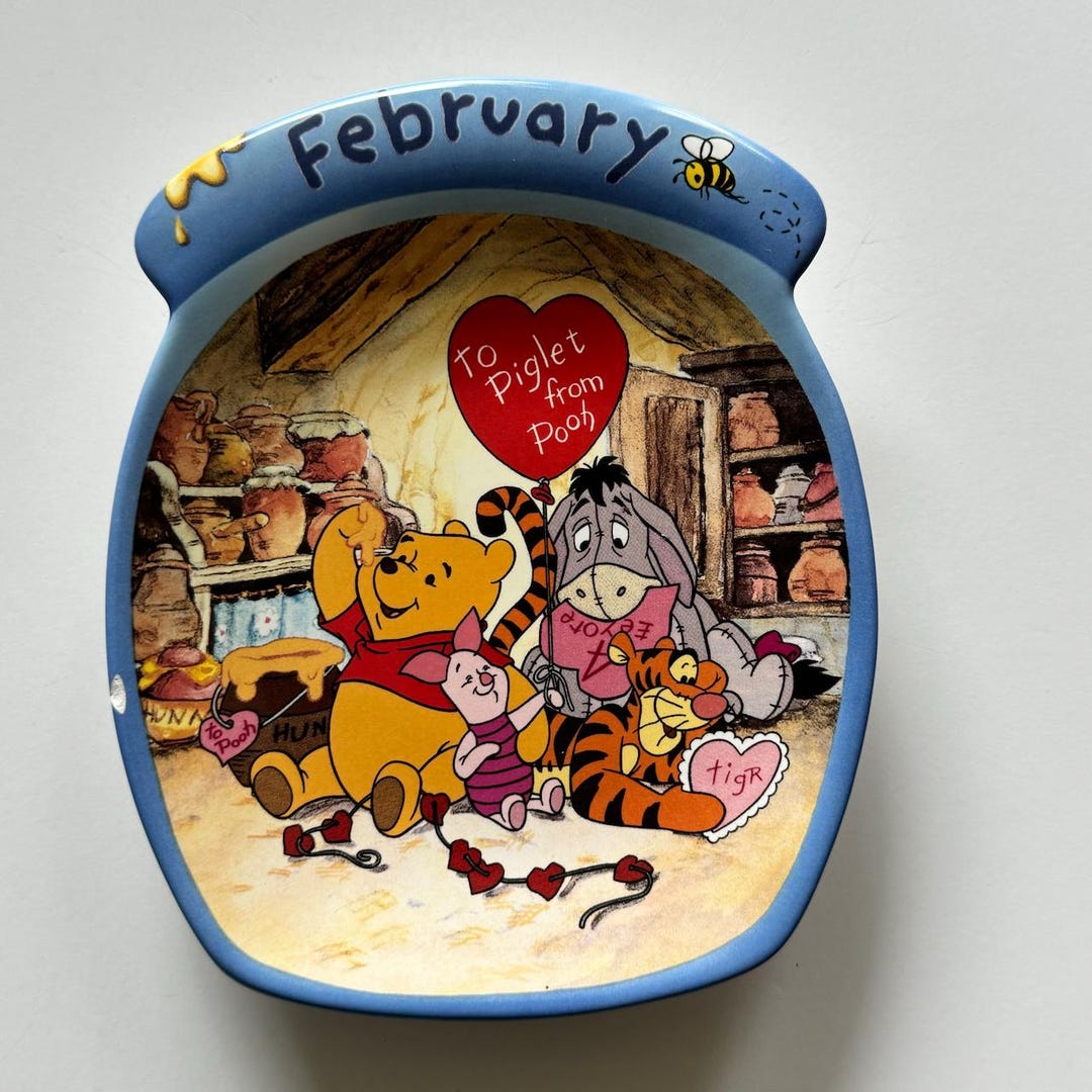 Bradford Exchange Winnie the Pooh the Whole Year Through FEBRUARY Plate ...