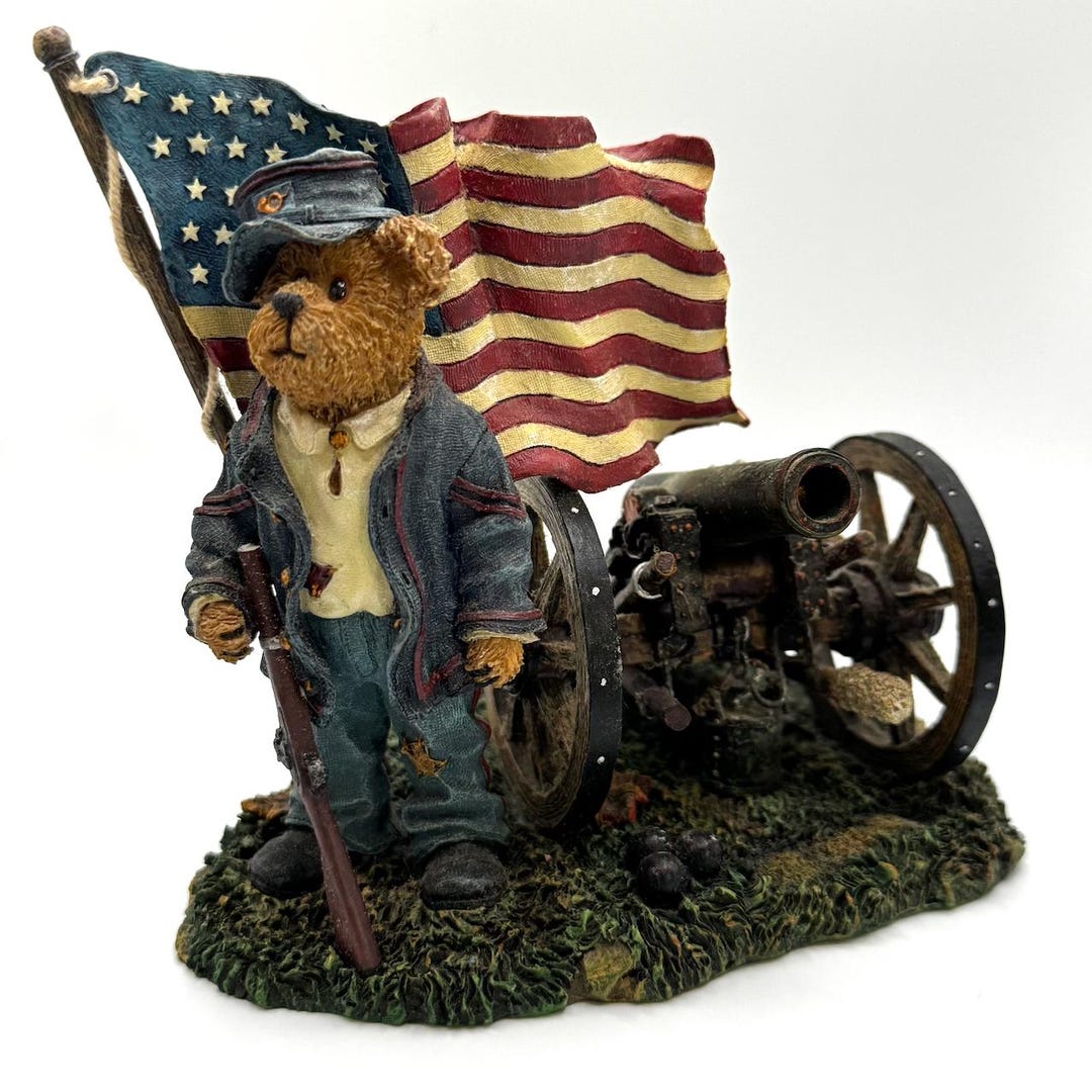Boyds Bears Figurine Mason...pride of the North (flawed) #228422SM, the ...