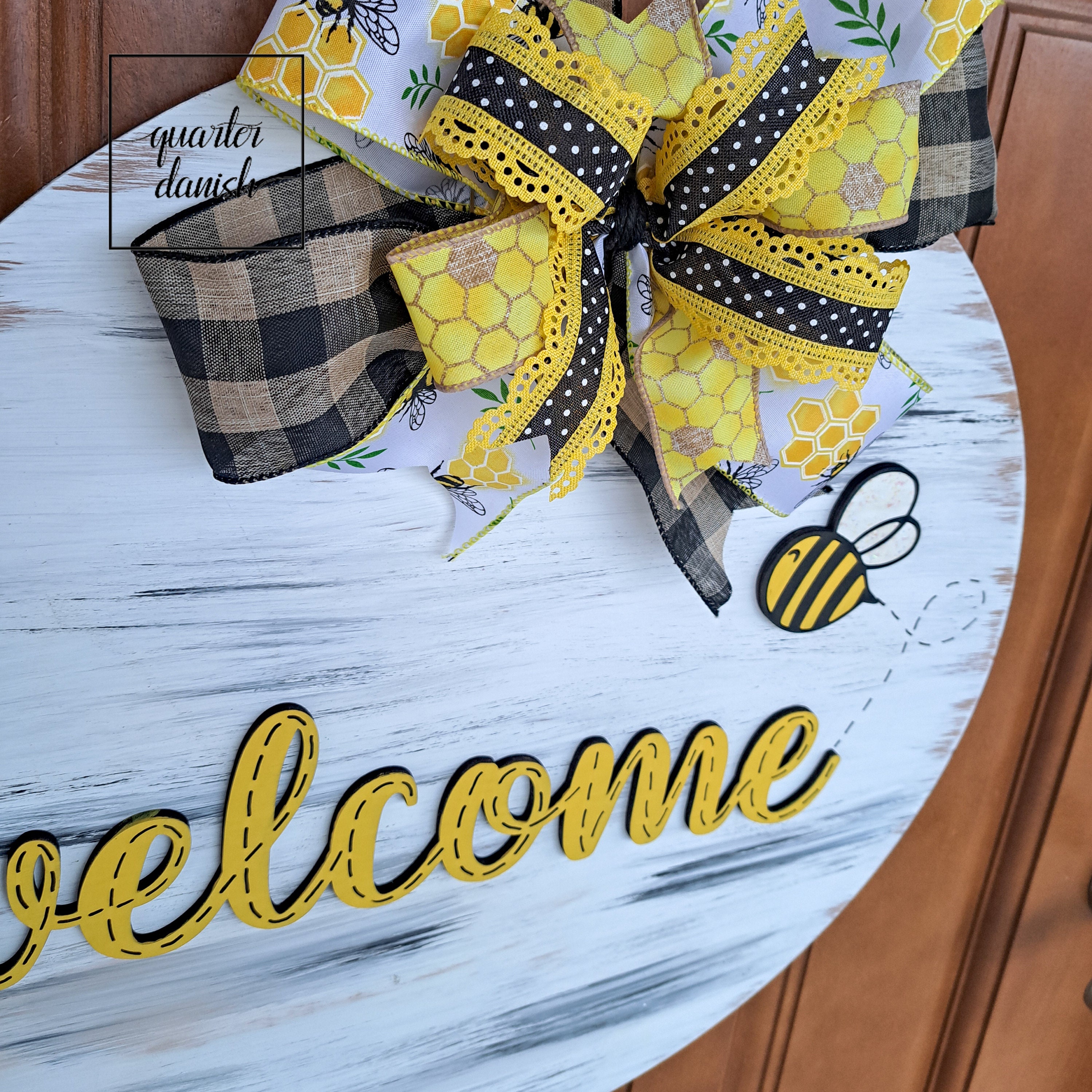 Bee Door Hanger, Welcome Spring Door Sign, Gift for Beekeeper, Gift for ...
