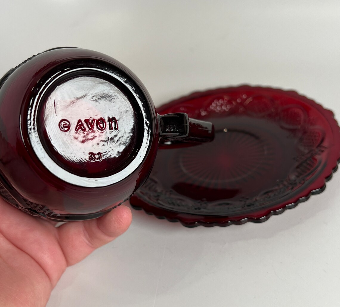 Avon the 1876 Cape Cod Collection Cup/saucer Set Each Set Sold ...