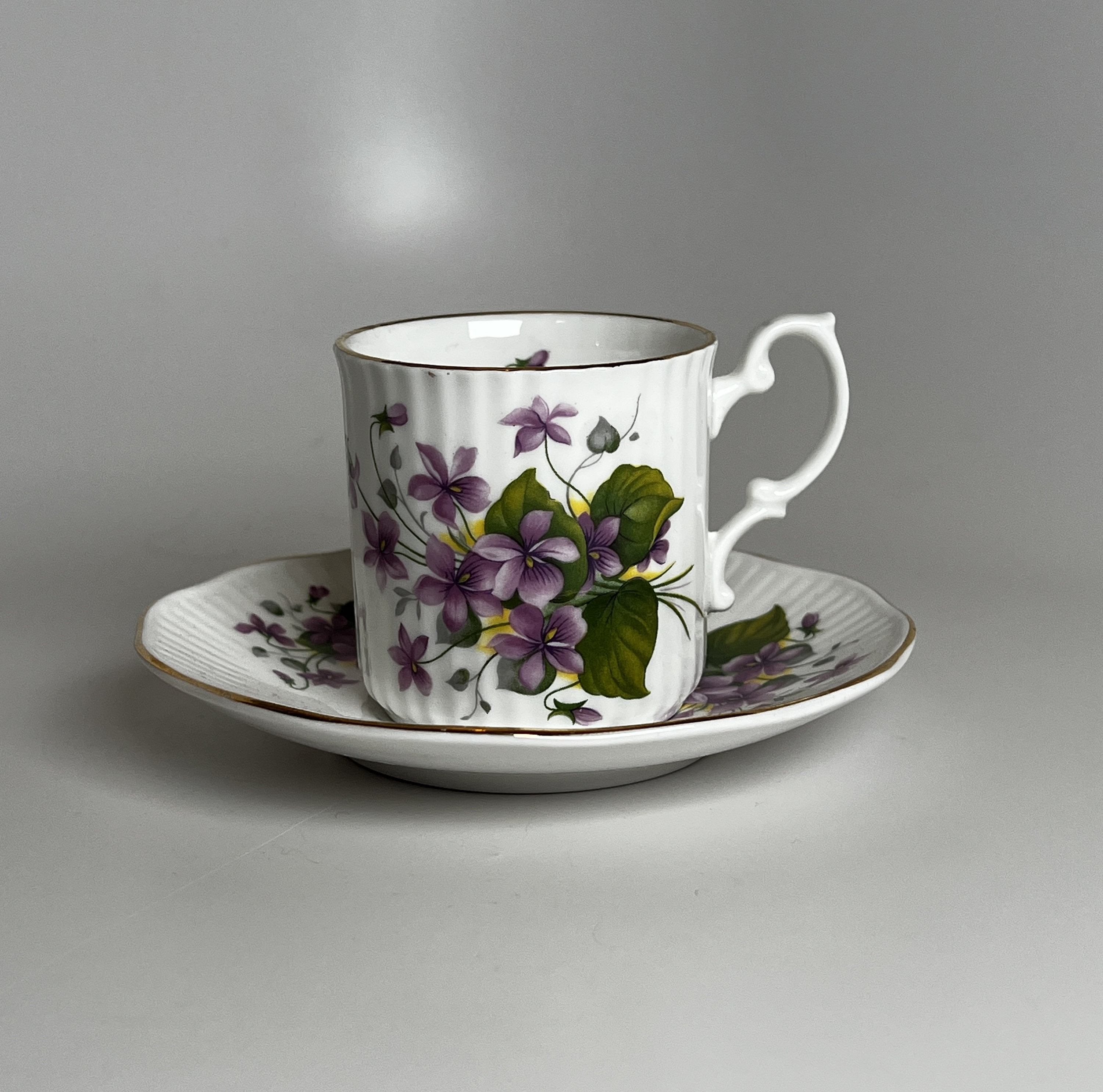 Dorset Elizabethan Staffordshire Fine Bone China England Tea Cup and ...