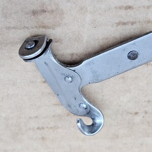 Jones Sewing Machine Shuttle Carrier. - Etsy