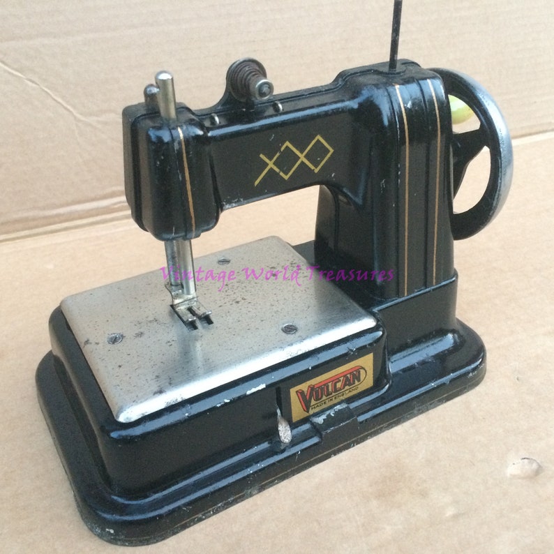 Vulcan Toy, Miniature Child's Chain Stitch Hand Crank Sewing Machine - Etsy