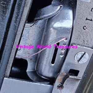 Defiance Lockstitch Antique Sewing Machine With Case and Instruction ...