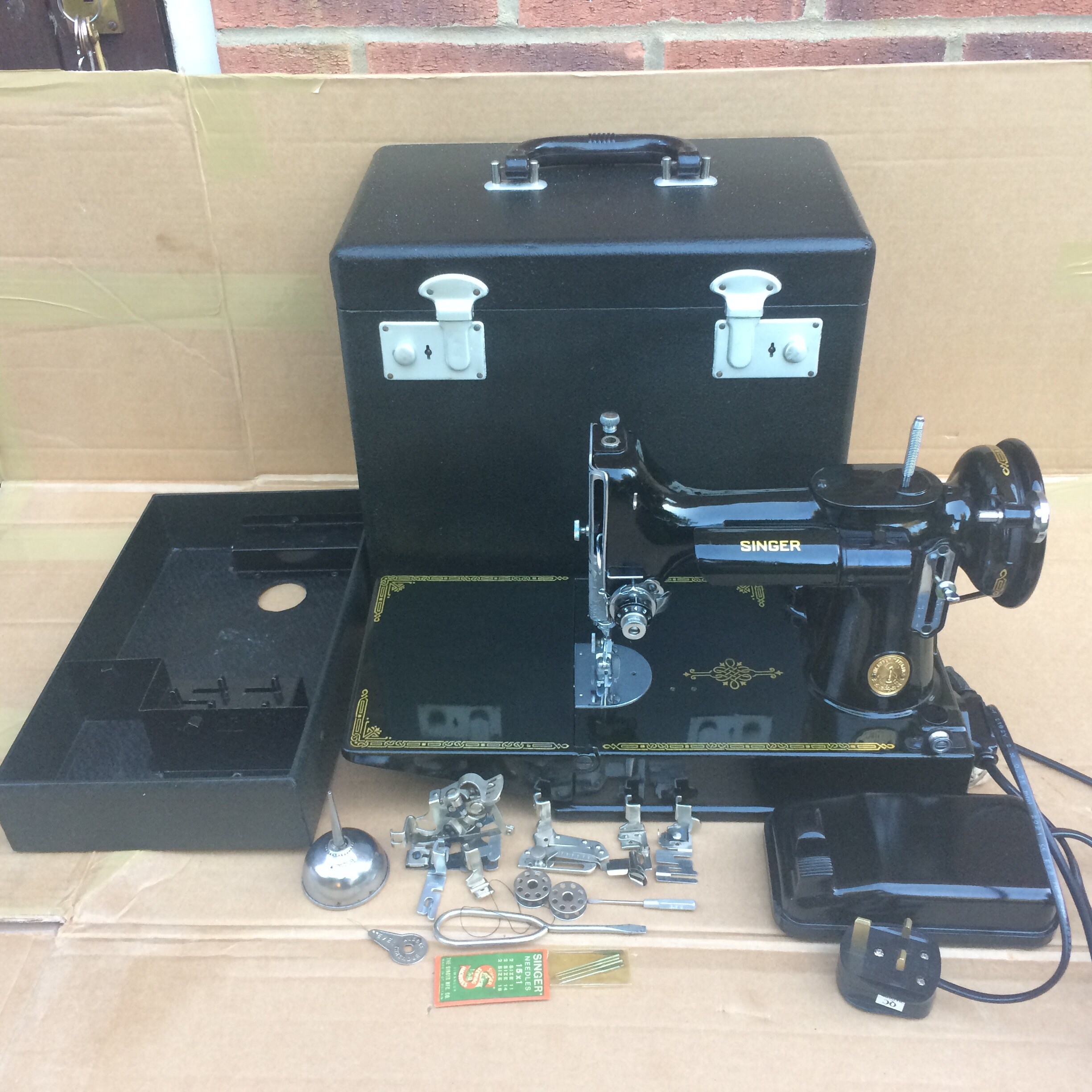 Upholstery Sewing & Fiber Singer Featherweight Sewing Machine Egyptian ...
