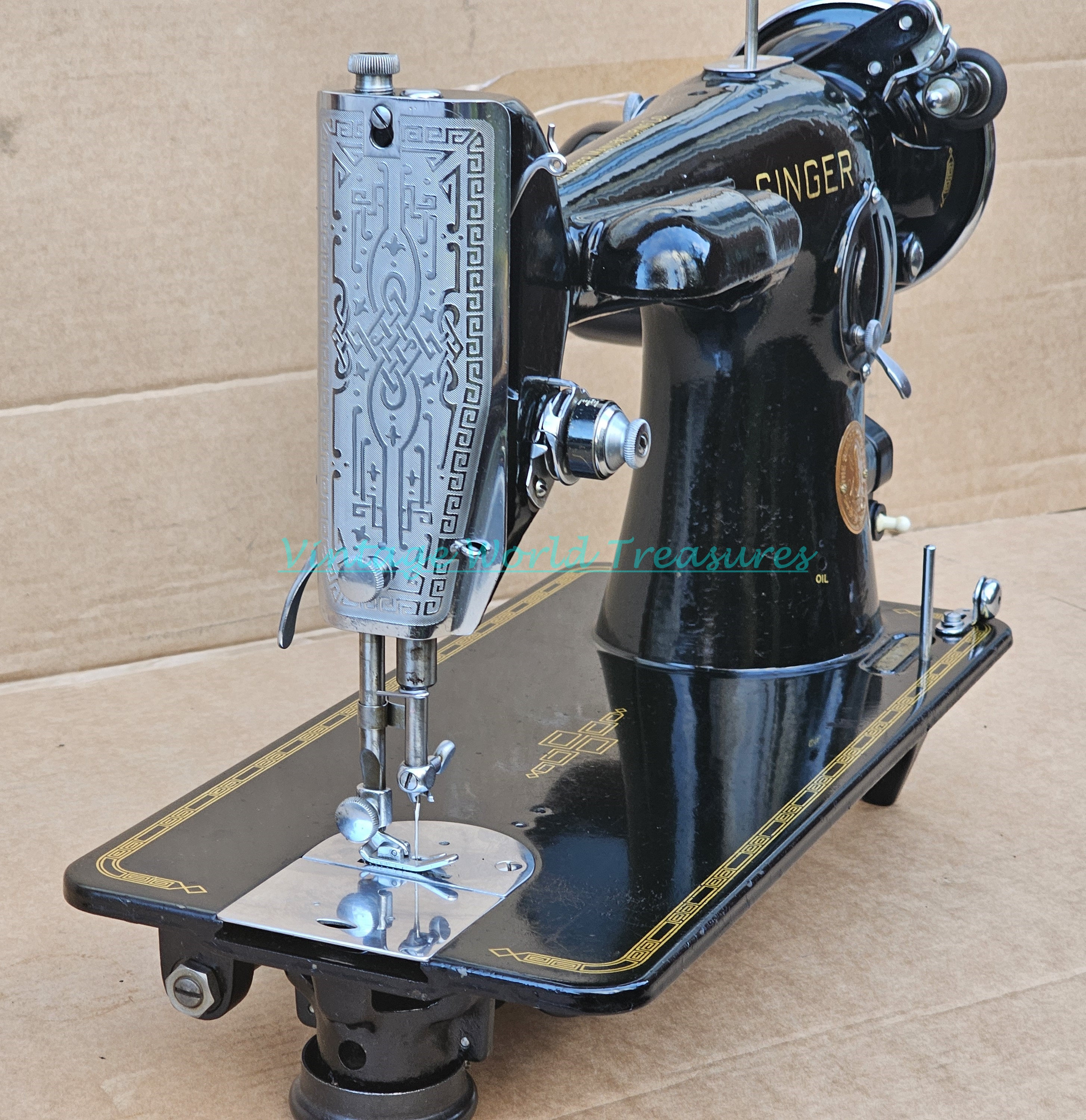 Beautiful Singer 201 2 Electric Vintage Sewing Machine With Potted