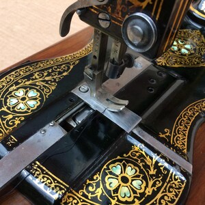 Sellers Fiddle Base Hand Crank Sewing Machine - Etsy