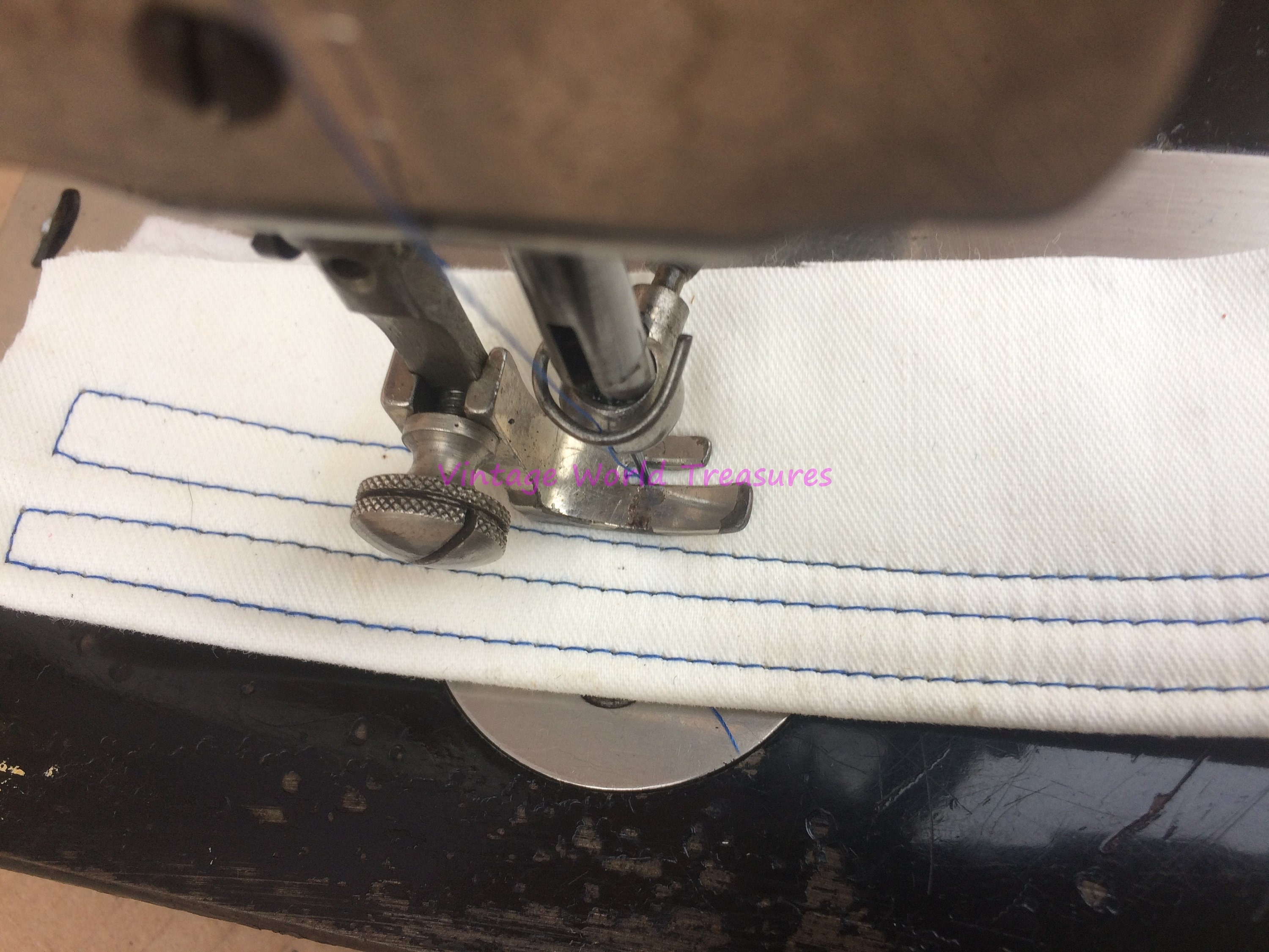 Vickers Hand-crank Vintage Sewing Machine - Etsy