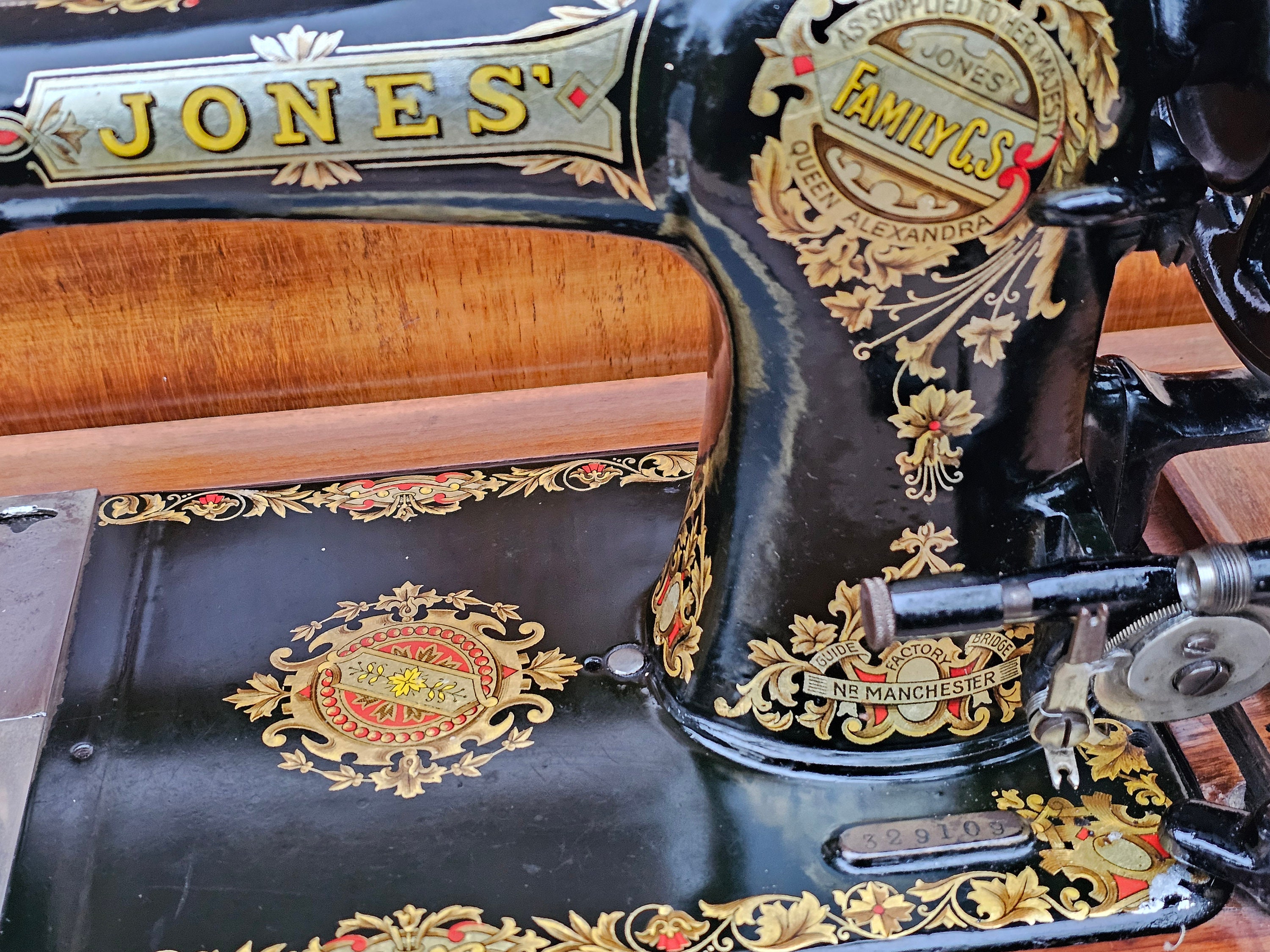 Jones C.S Family Hand Crank Vintage Sewing Machine With - Etsy