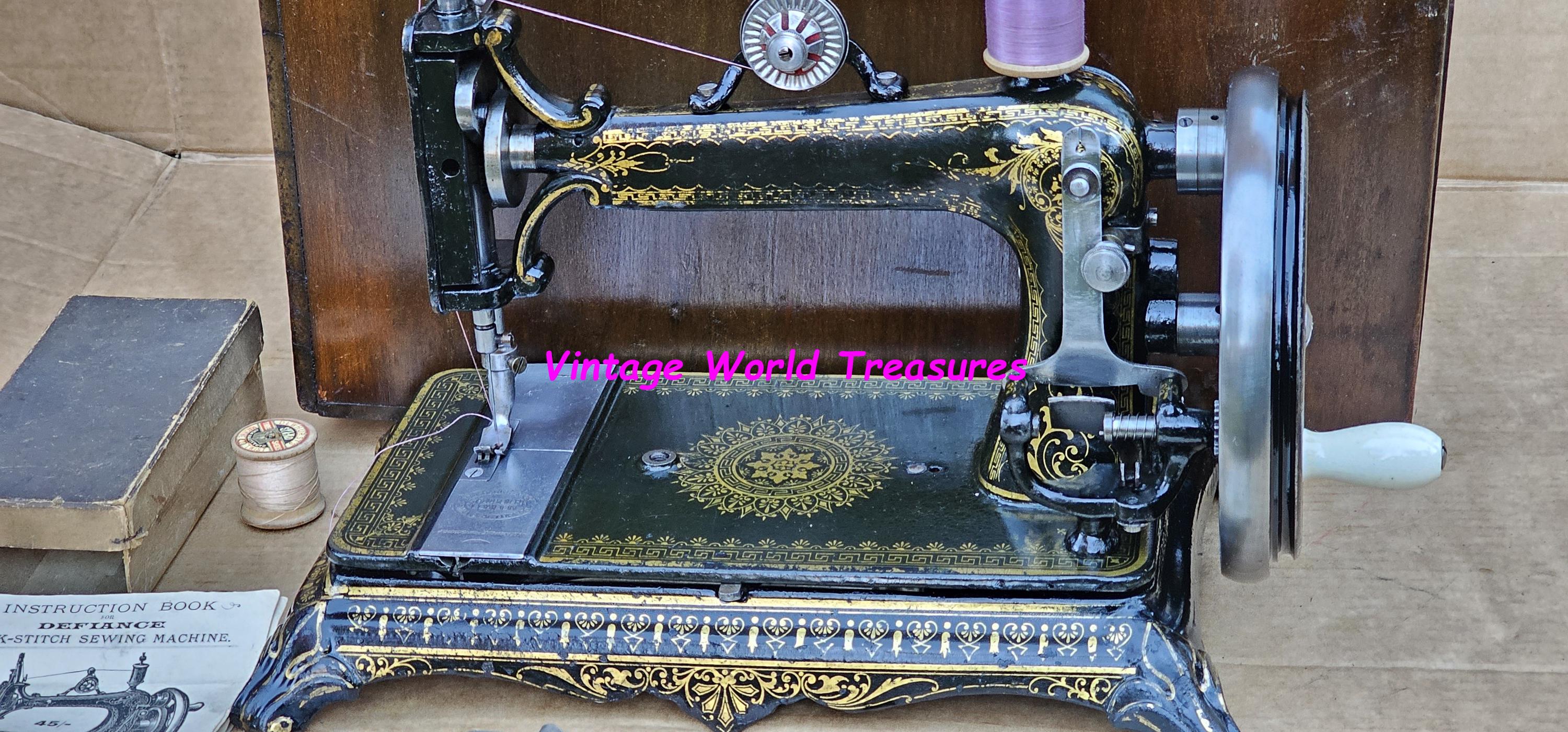 Defiance Lockstitch Antique Sewing Machine With Case and Instruction ...