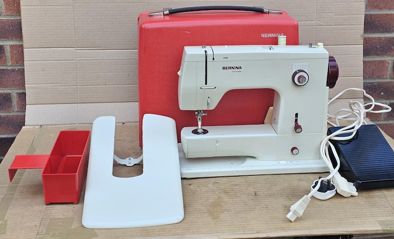 Bernina 807 Free-arm Multi- Decorative Stitch Sewing Machine - Etsy ...