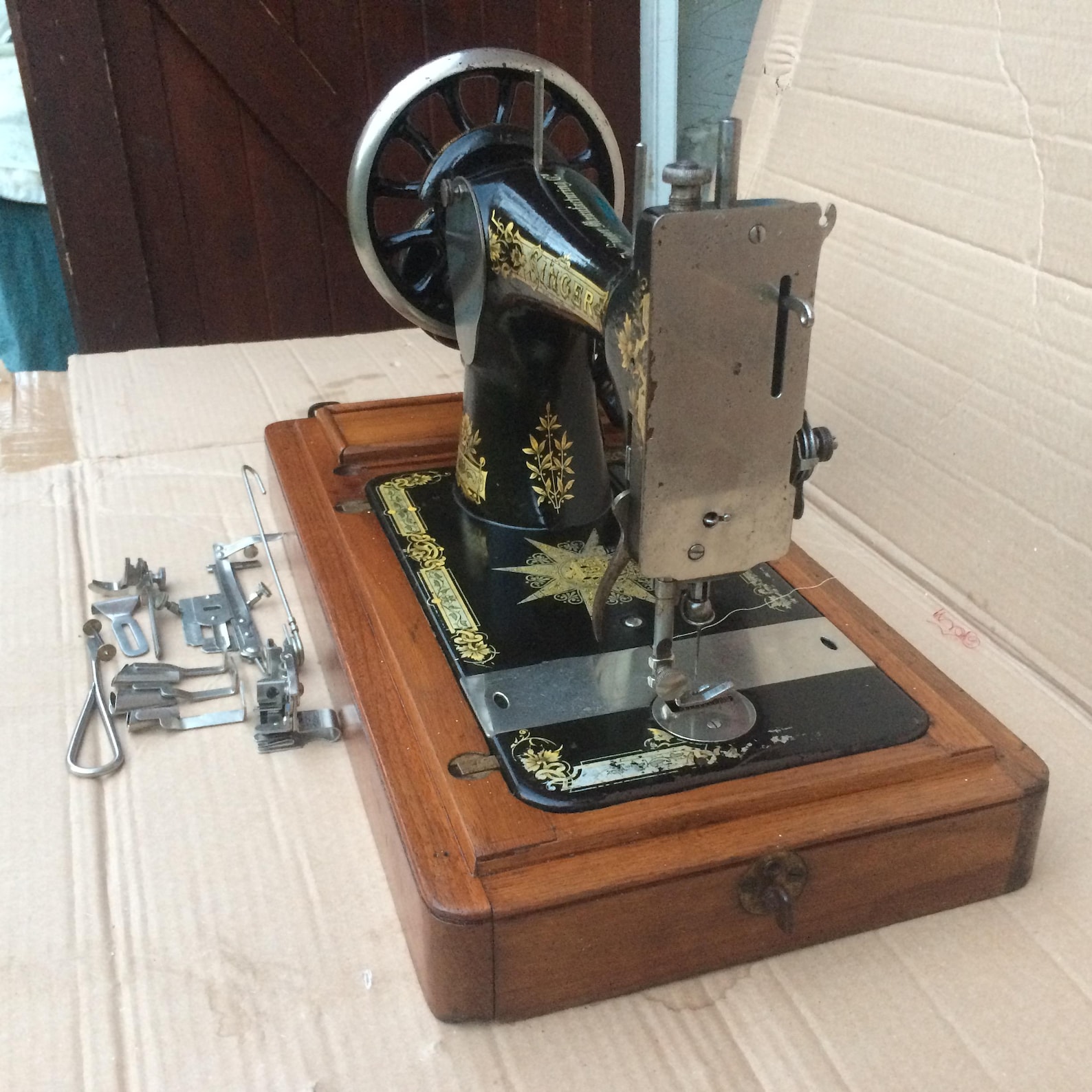 Singer 28K Indian Star Antique Sewing Machine With Accessories - Etsy