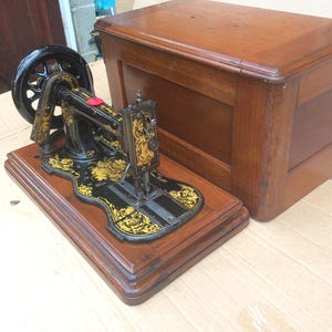 Antique Singer 12K Fiddle Base Sewing Machine With Large Roses Decals ...