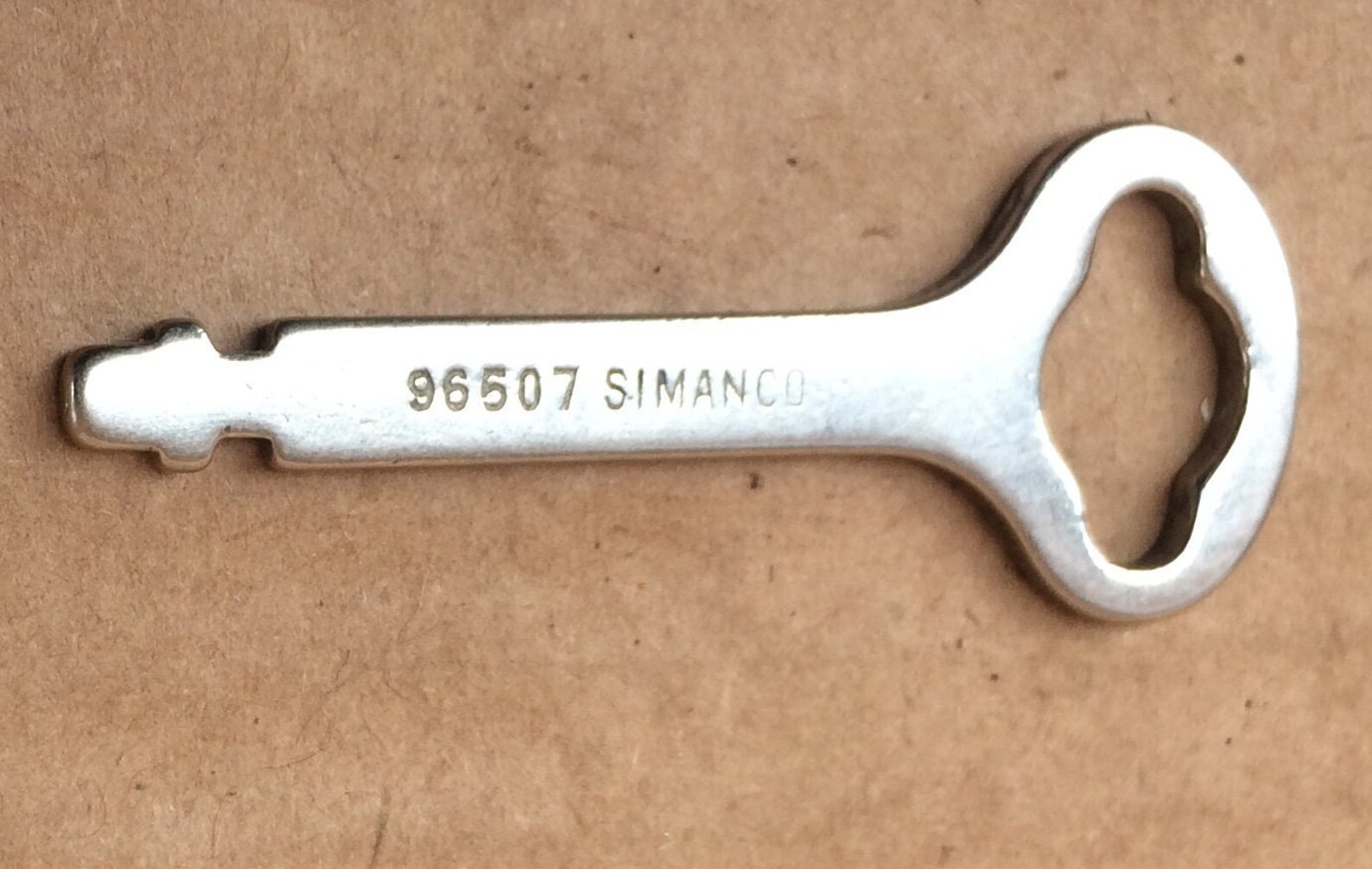 Vintage Singer Simanco 96507 Key for Sewing Machine Wooden Bentwood ...