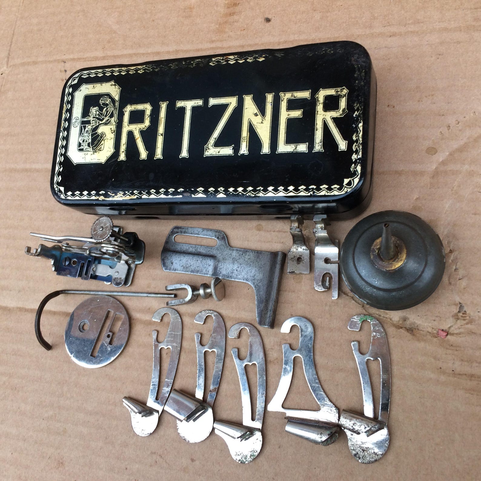 Singer 206, 306, 319 Sewing Machine Accessories With Red Vinyl Case - Etsy